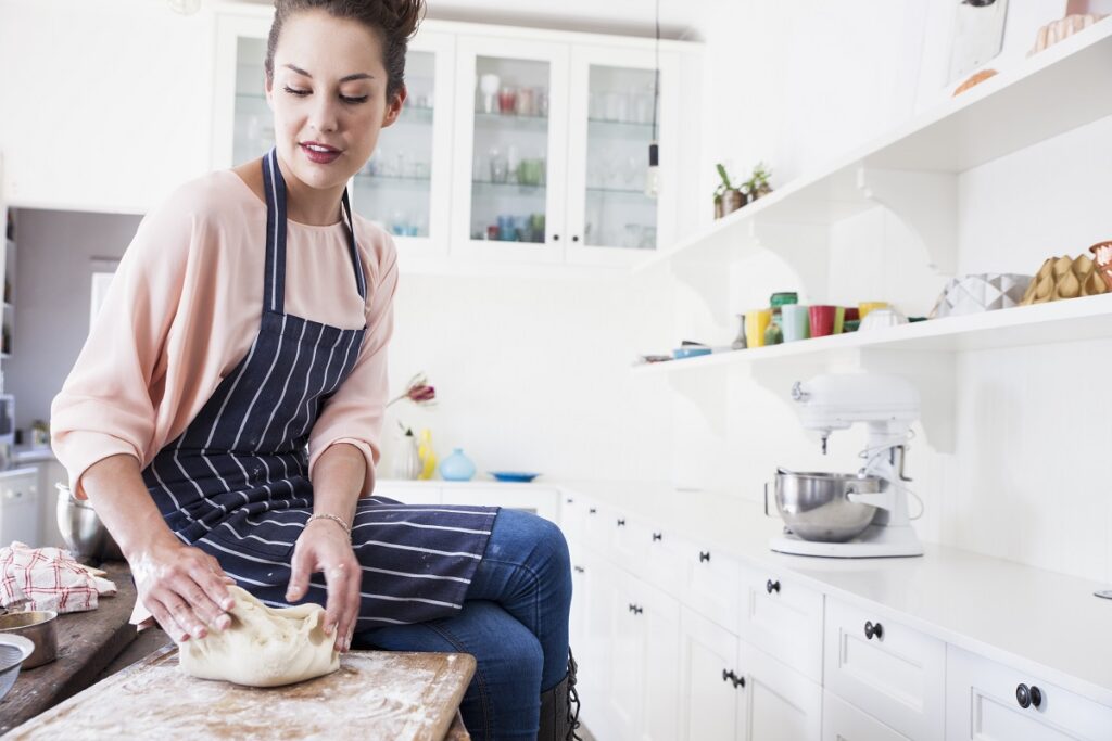 ¿Qué altura debe tener la encimera de una cocina?