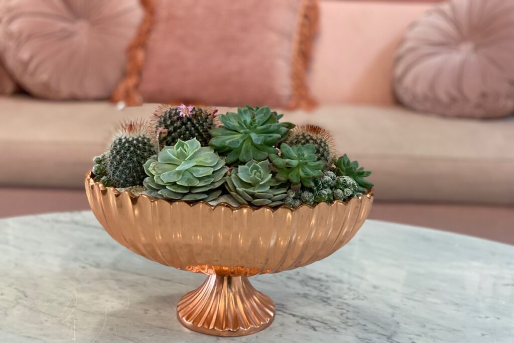 Qué colores combinan con el rosa para decorar una casa